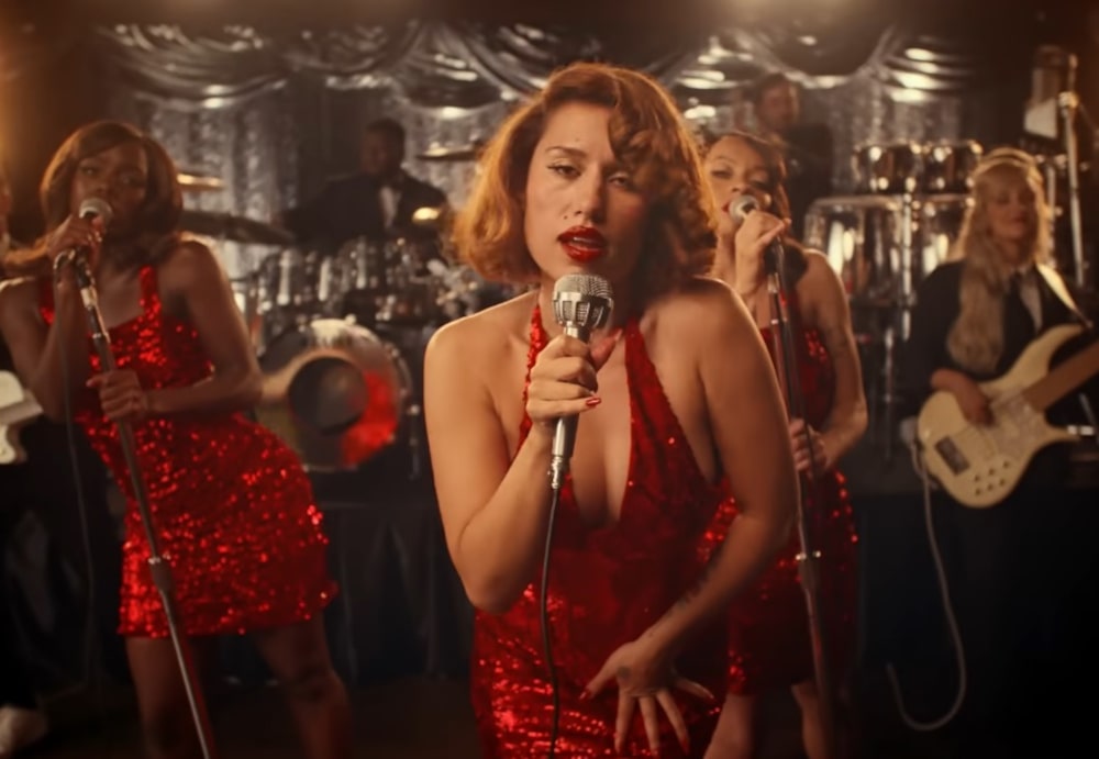 RAYE teledyskiem "Where Is My Husband!" zapowiada drugi album [WIDEO ...