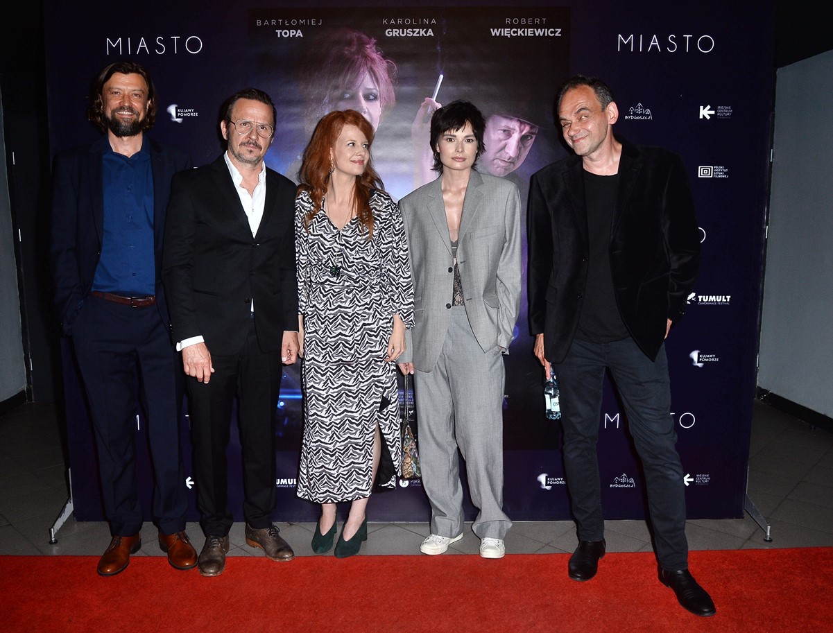 Gwiazdy na premierze filmu "Miasto". Zobacz zdjęcia z czerwonego dywanu [FOTO] - premiera ...