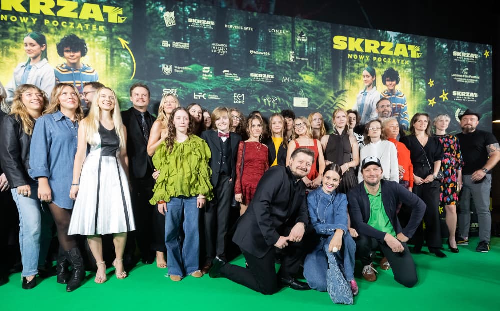 Gwiazdy różnych pokoleń na premierze filmu "Skrzat. Nowy początek ...