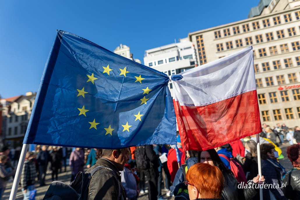 Polska przejmuje prezydencję w Radzie Unii Europejskiej: wyzwania i ...